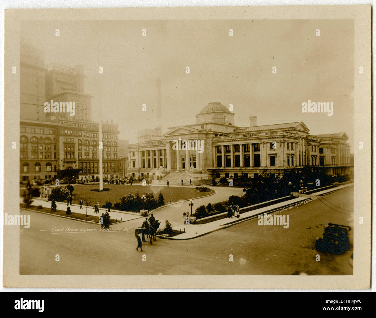 Court square hi-res stock photography and images - Alamy