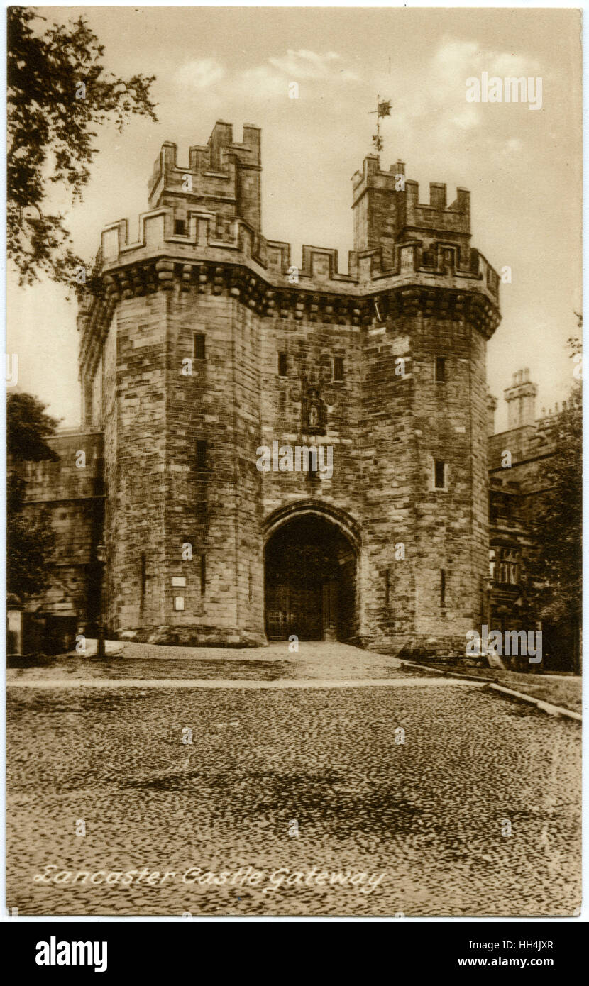 Gateway castle hi-res stock photography and images - Alamy
