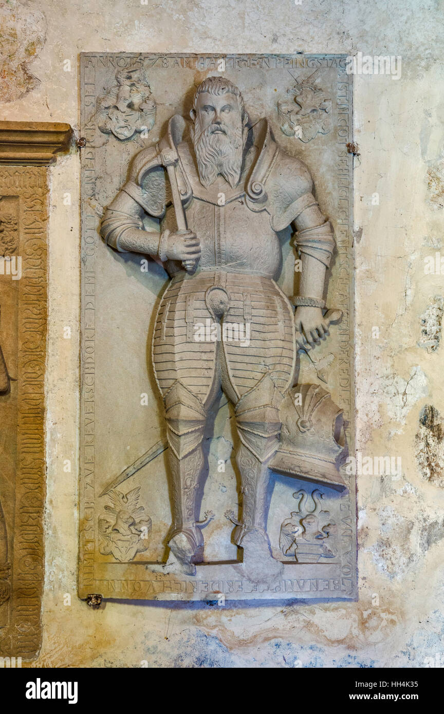 16th century knight armor hi-res stock photography and images - Alamy
