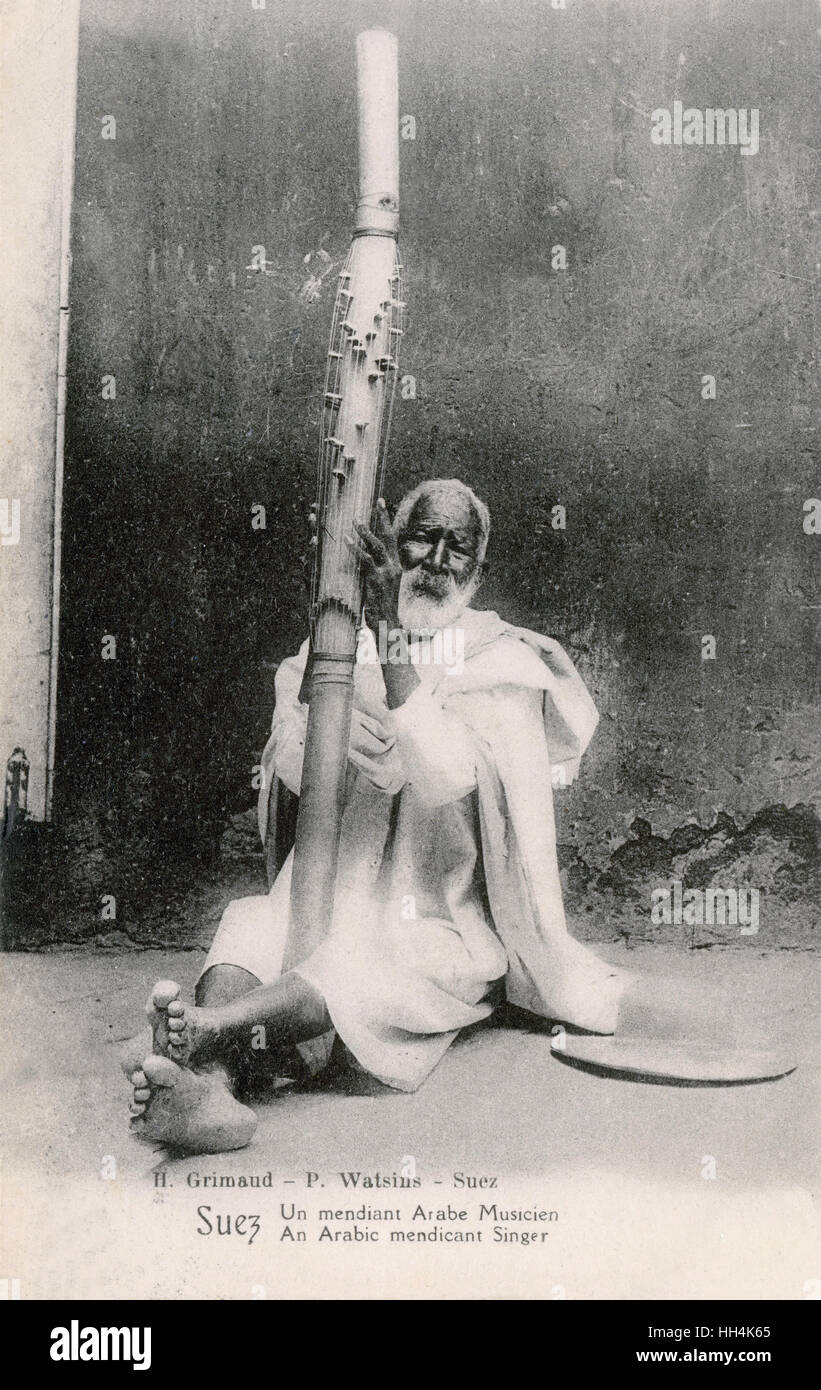 1910s street musician hi-res stock photography and images - Alamy