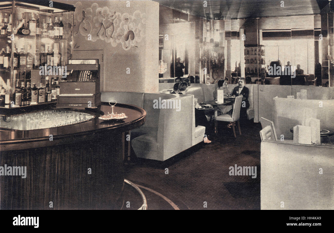 New york hotels 1930s hi-res stock photography and images - Alamy