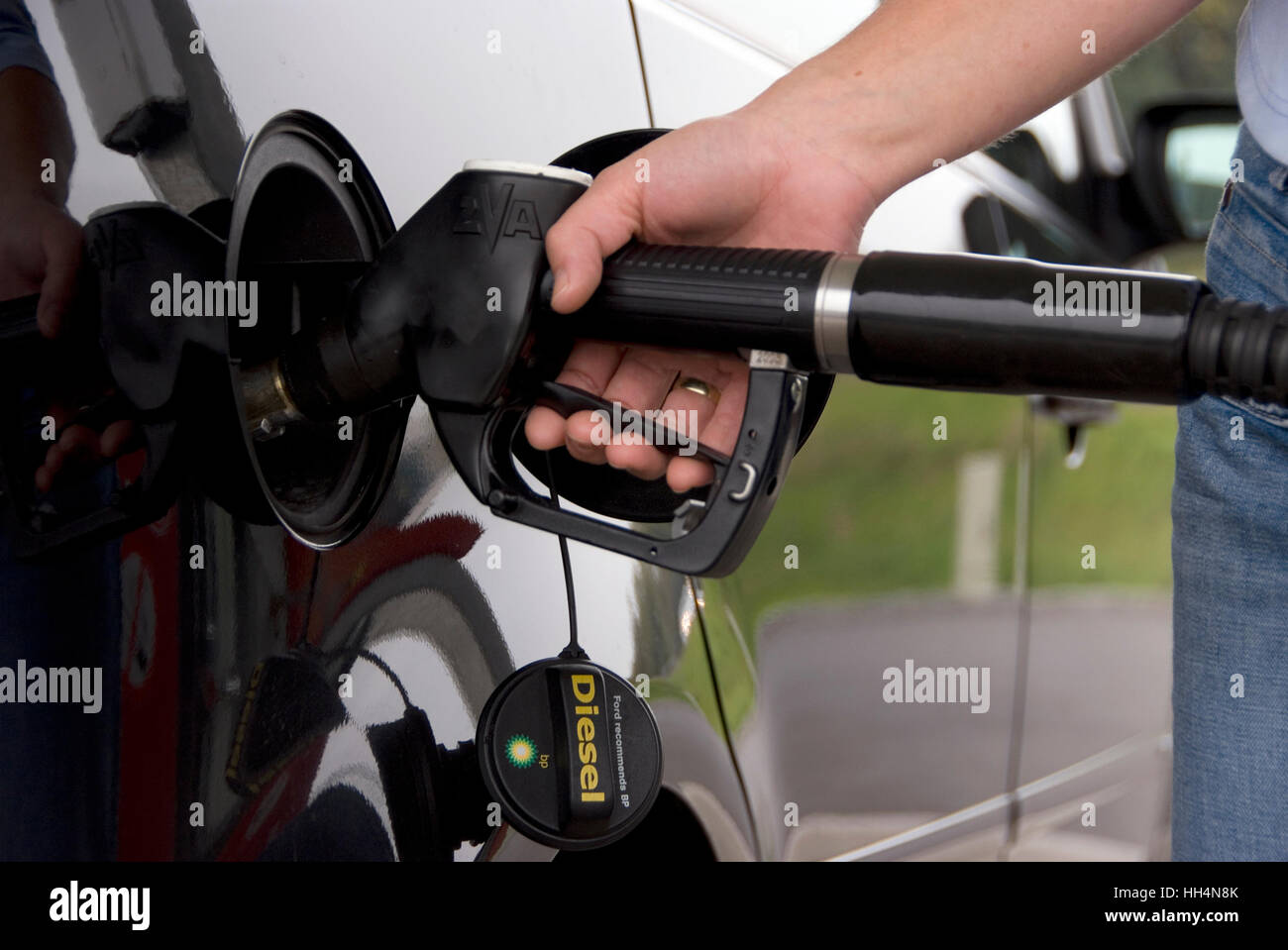 Refuel hi-res stock photography and images - Alamy