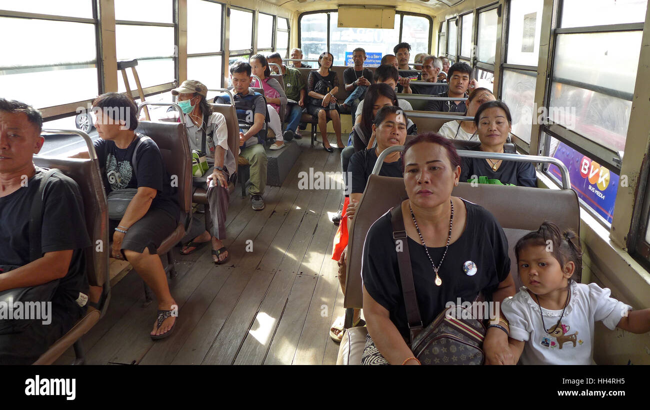 Old thailand bus hi-res stock photography and images - Alamy