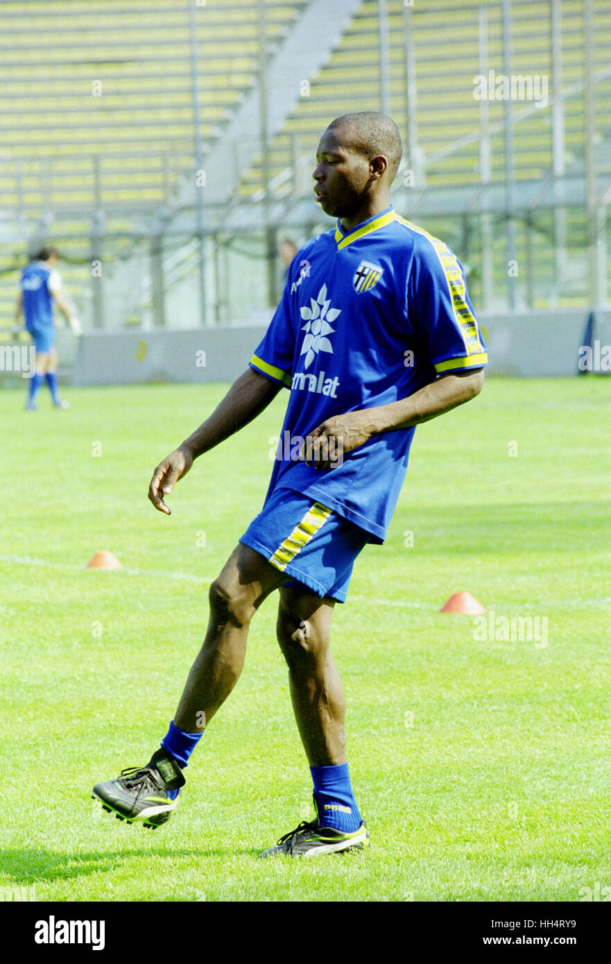 1996 football portrait hi-res stock photography and images - Alamy