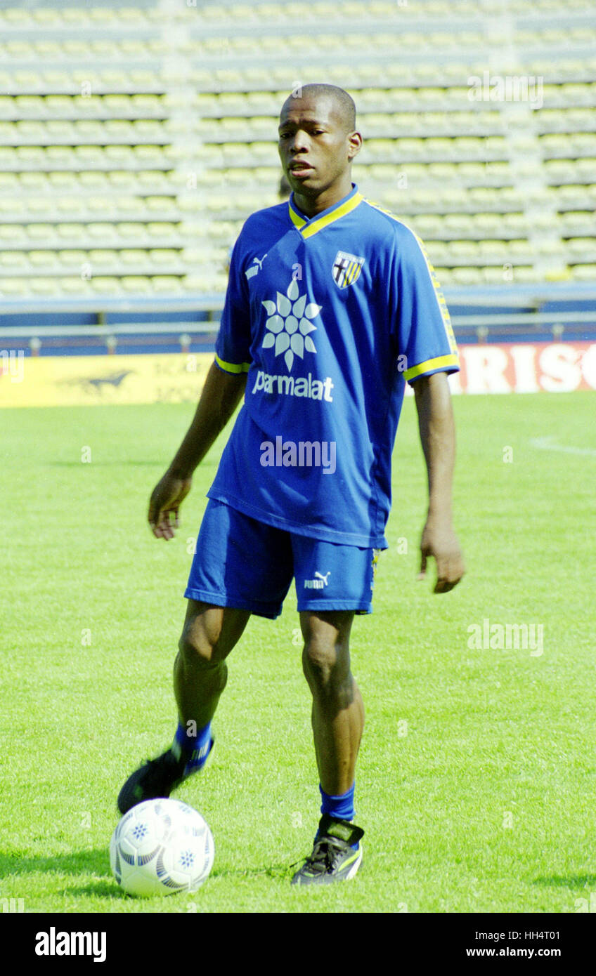 1996 football portrait hi-res stock photography and images - Alamy