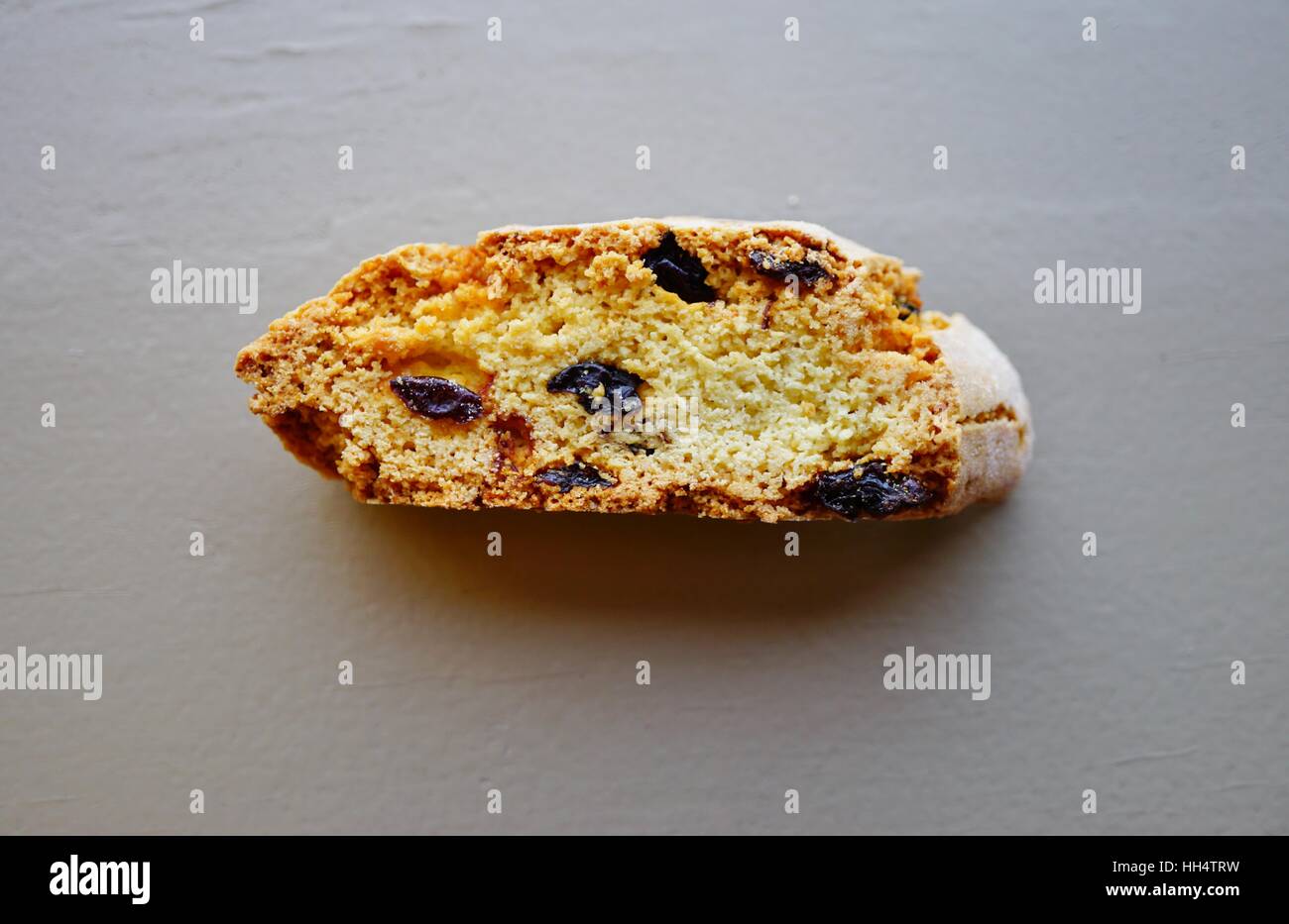 A crunchy raisin biscotti cookie Stock Photo - Alamy