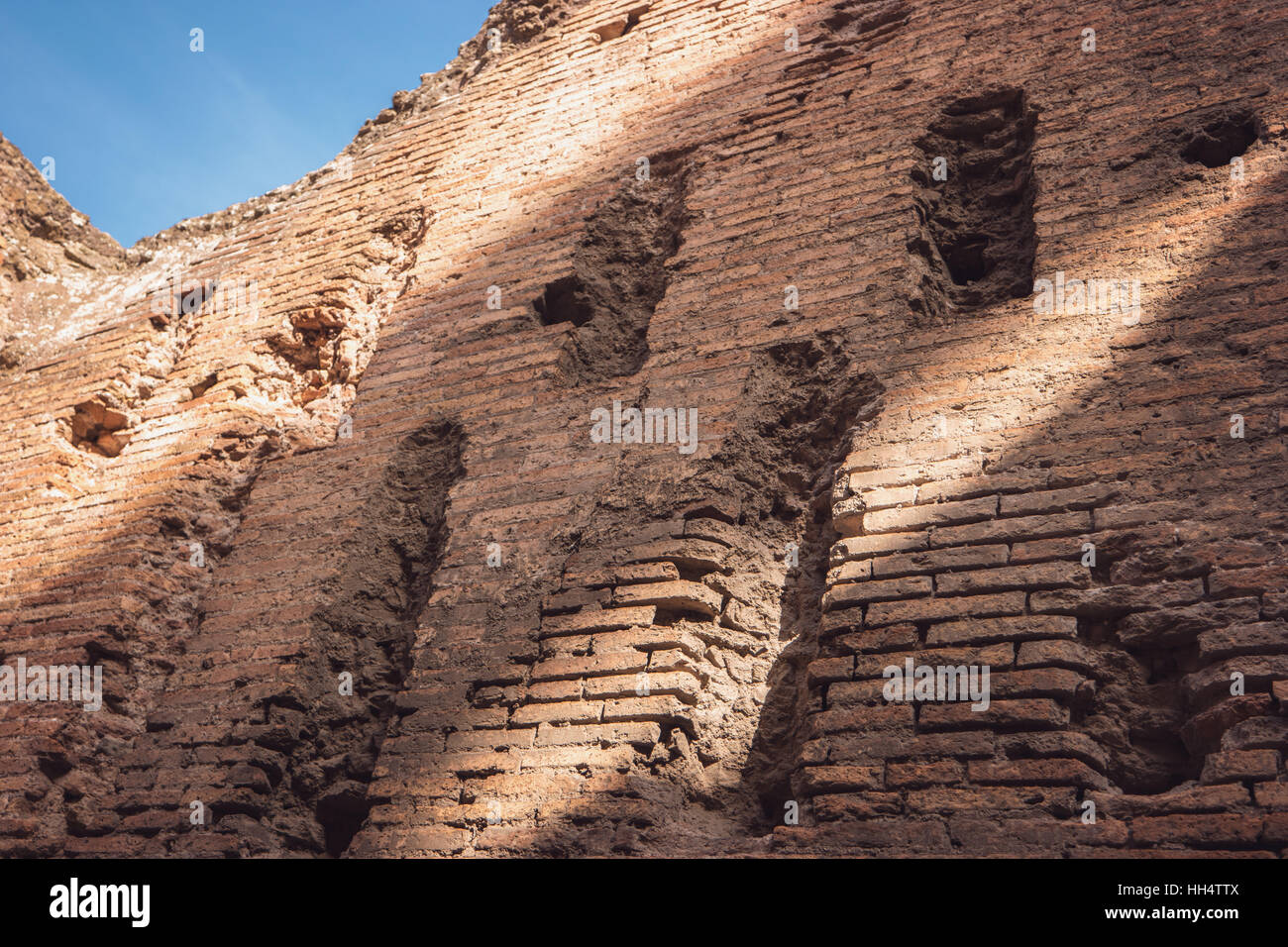 Ruined brick wall Stock Photo - Alamy
