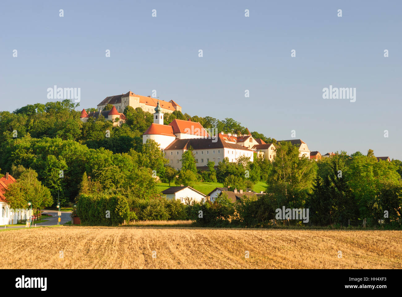 Neulengbach: Neulengbach Castle, church, Mostviertel, Niederösterreich ...