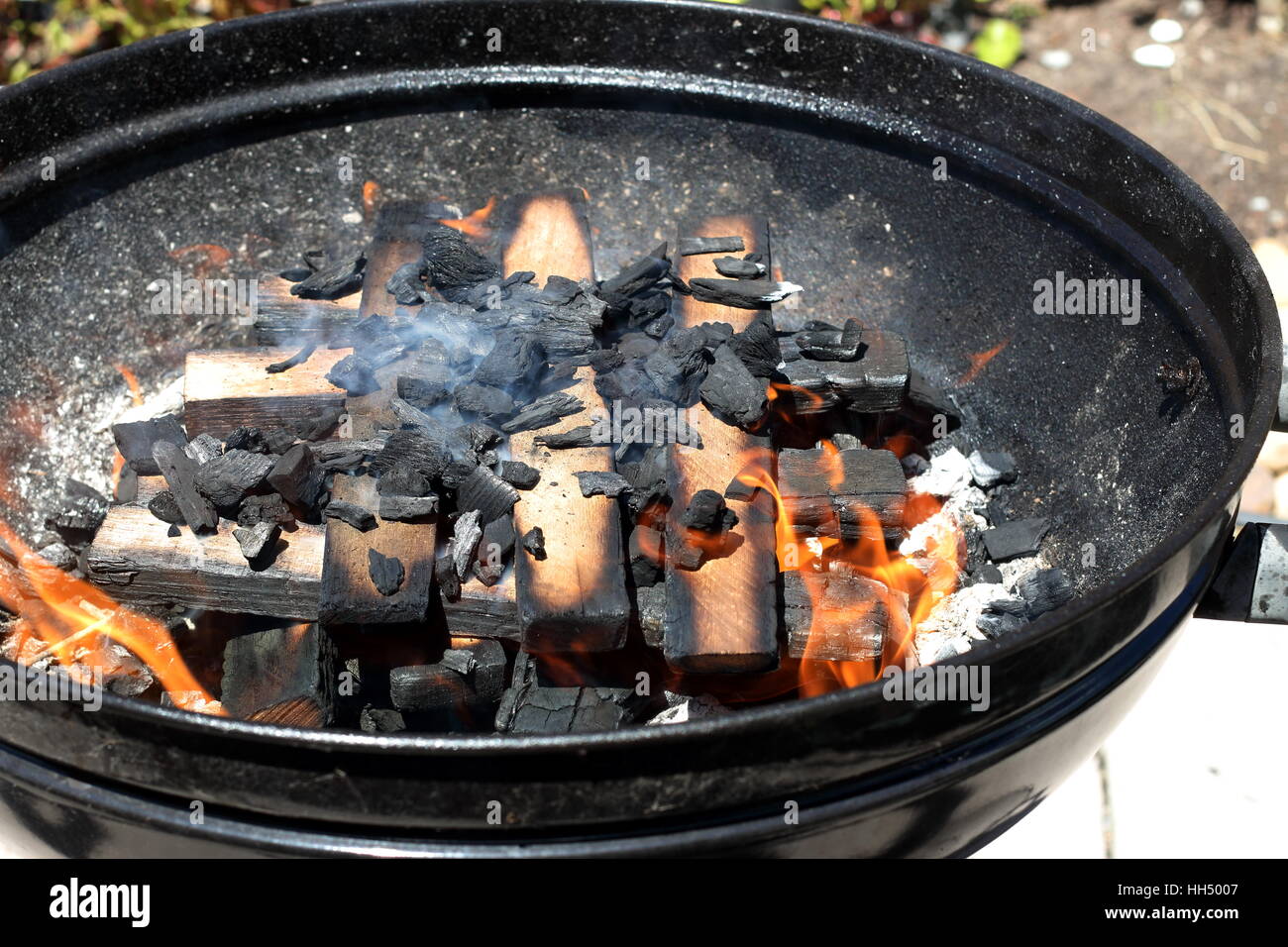 Barbecue bbq glow flame fire hi-res stock photography and images - Alamy