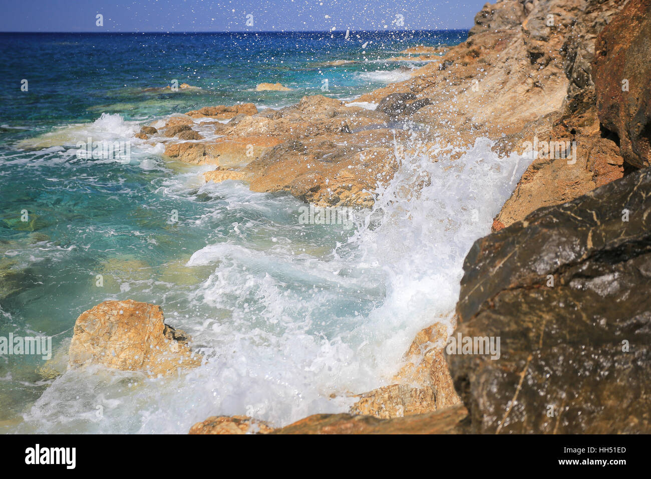 Water splash sea wave hi-res stock photography and images - Alamy