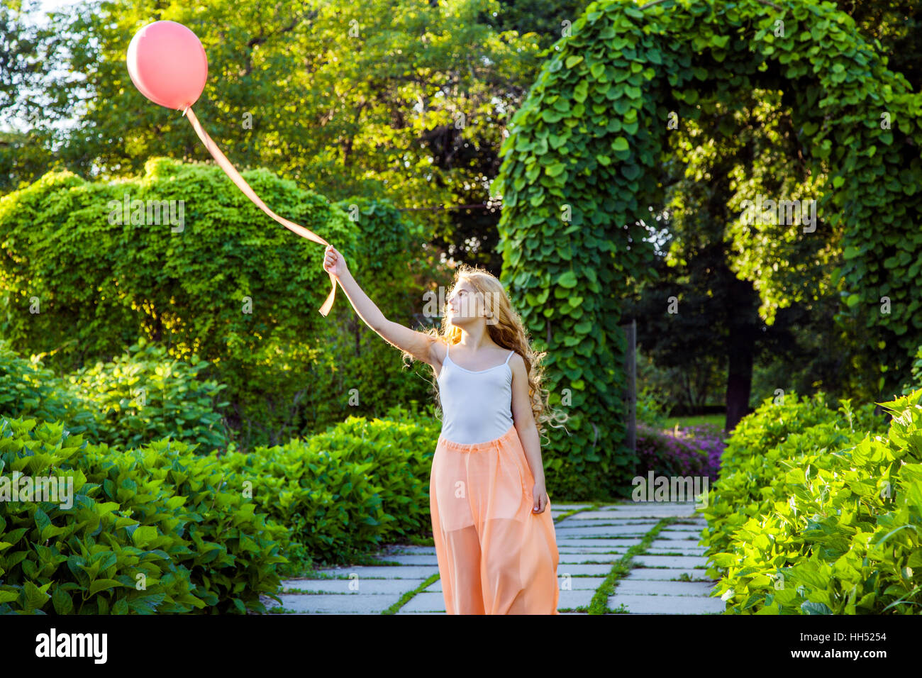 Balloon girl hi-res stock photography and images - Alamy