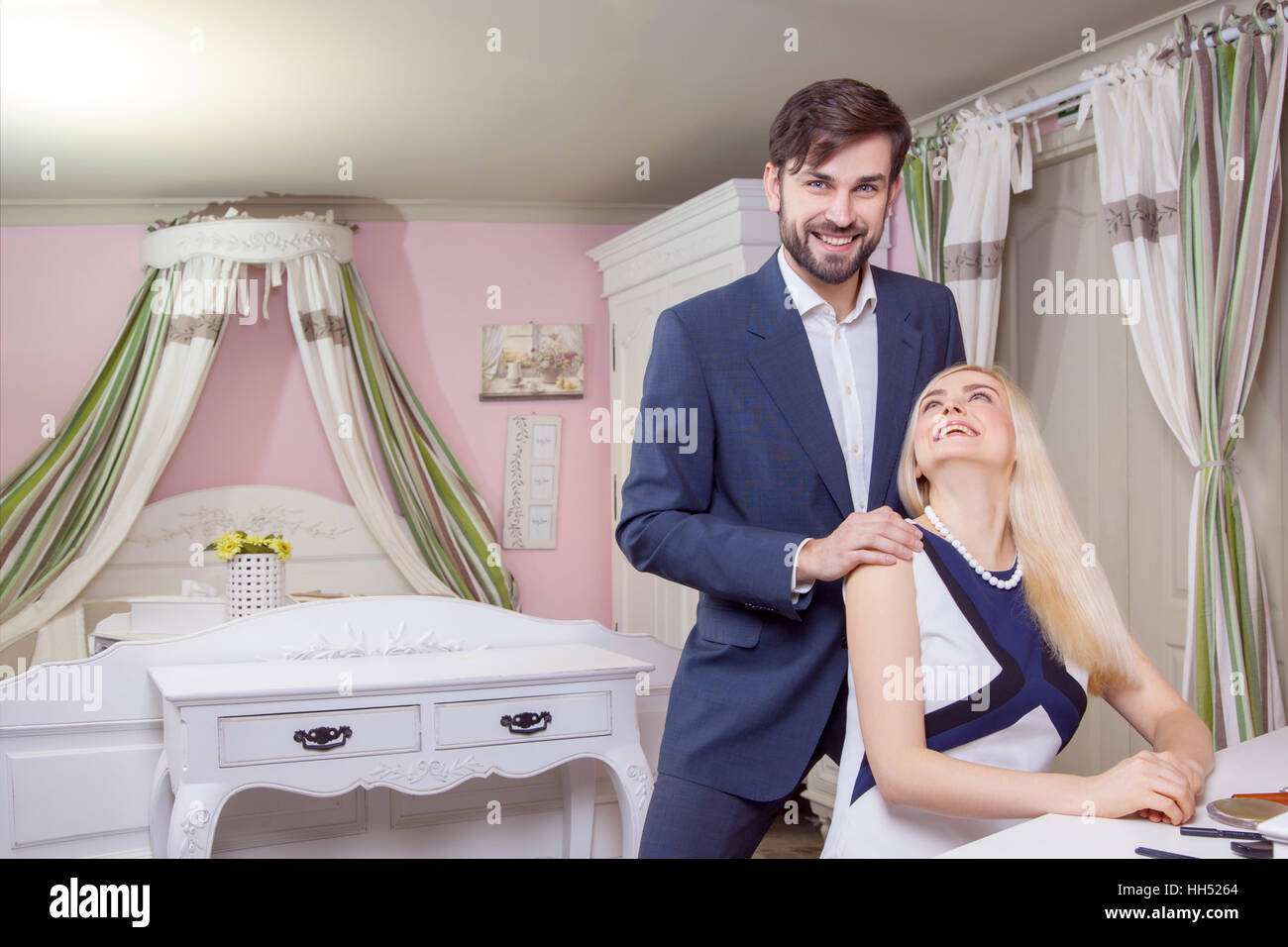 Hug shoulders hi-res stock photography and images - Alamy