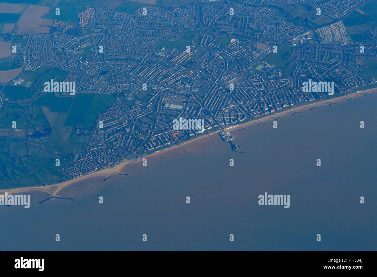 Amusement arcade on clacton pier hi-res stock photography and images ...