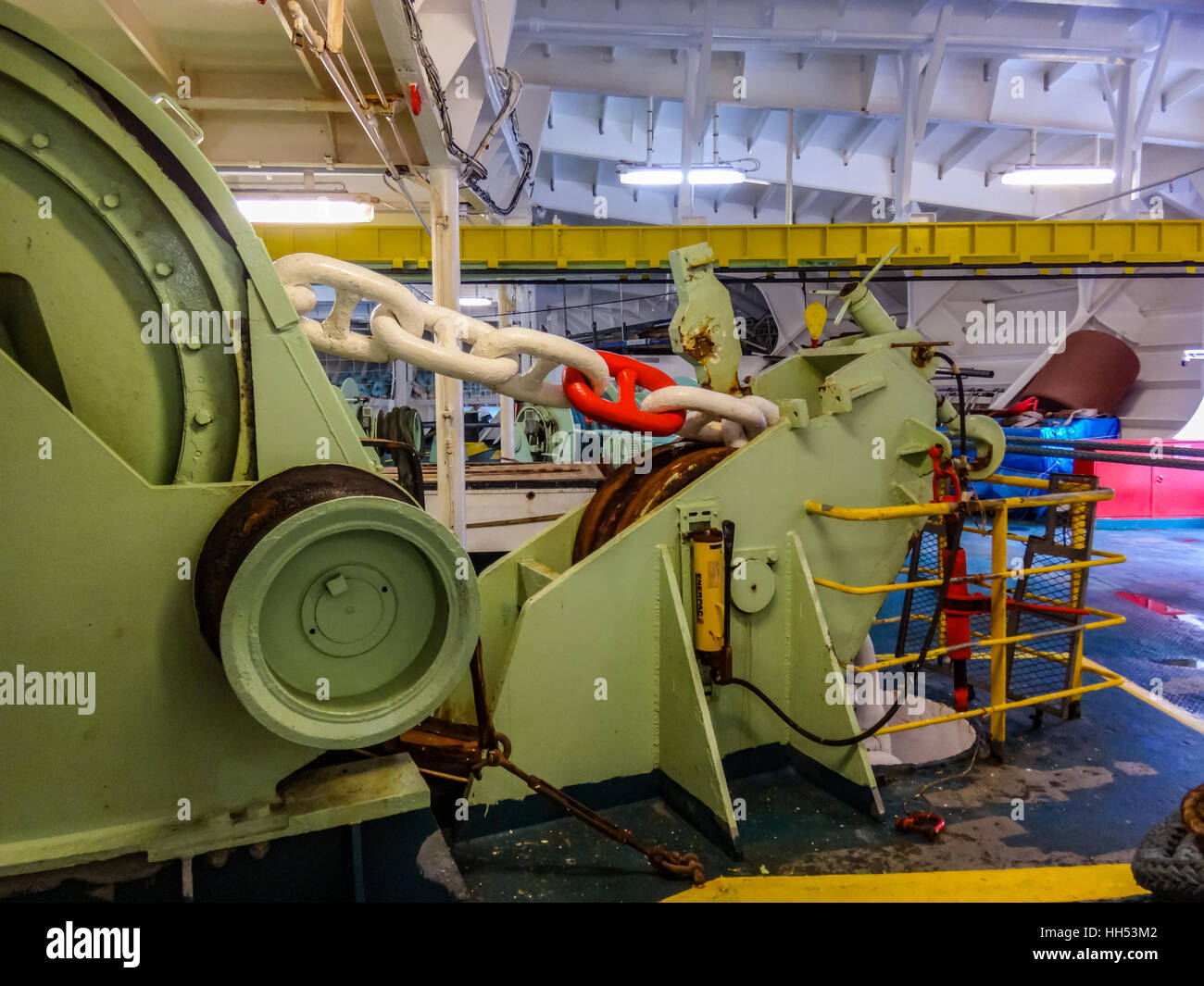 Anchor chains hi-res stock photography and images - Alamy