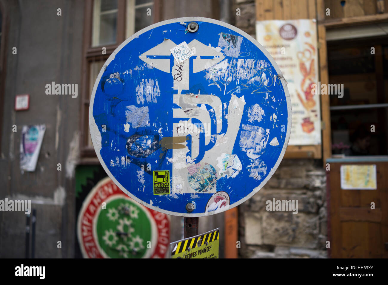 Quiet sign outside the ruin pub Szimpla Kert, Budapest, Hungary, Apr. 4 ...
