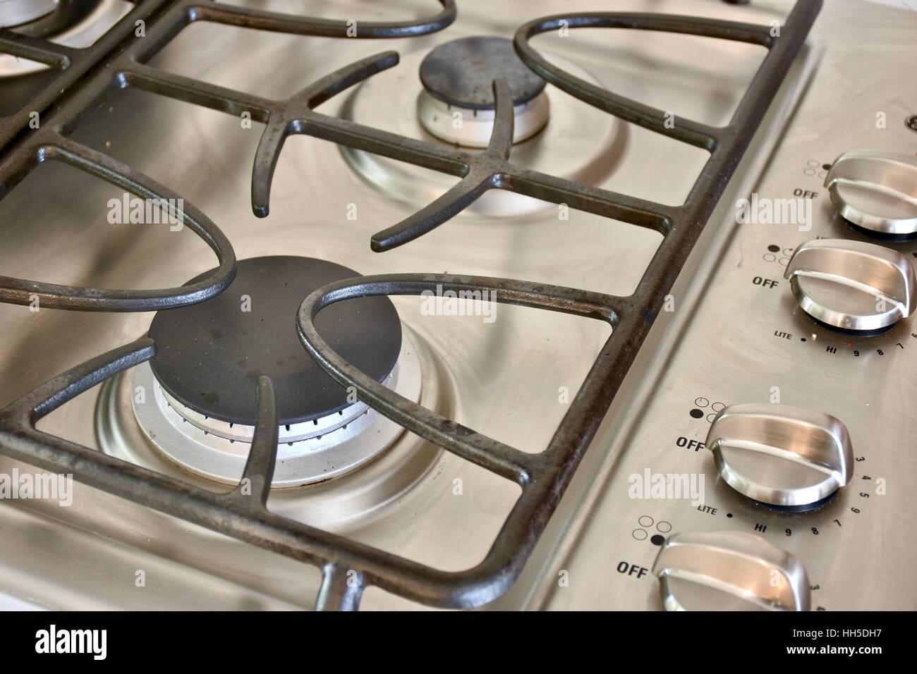 A modern kitchens stove top Stock Photo - Alamy