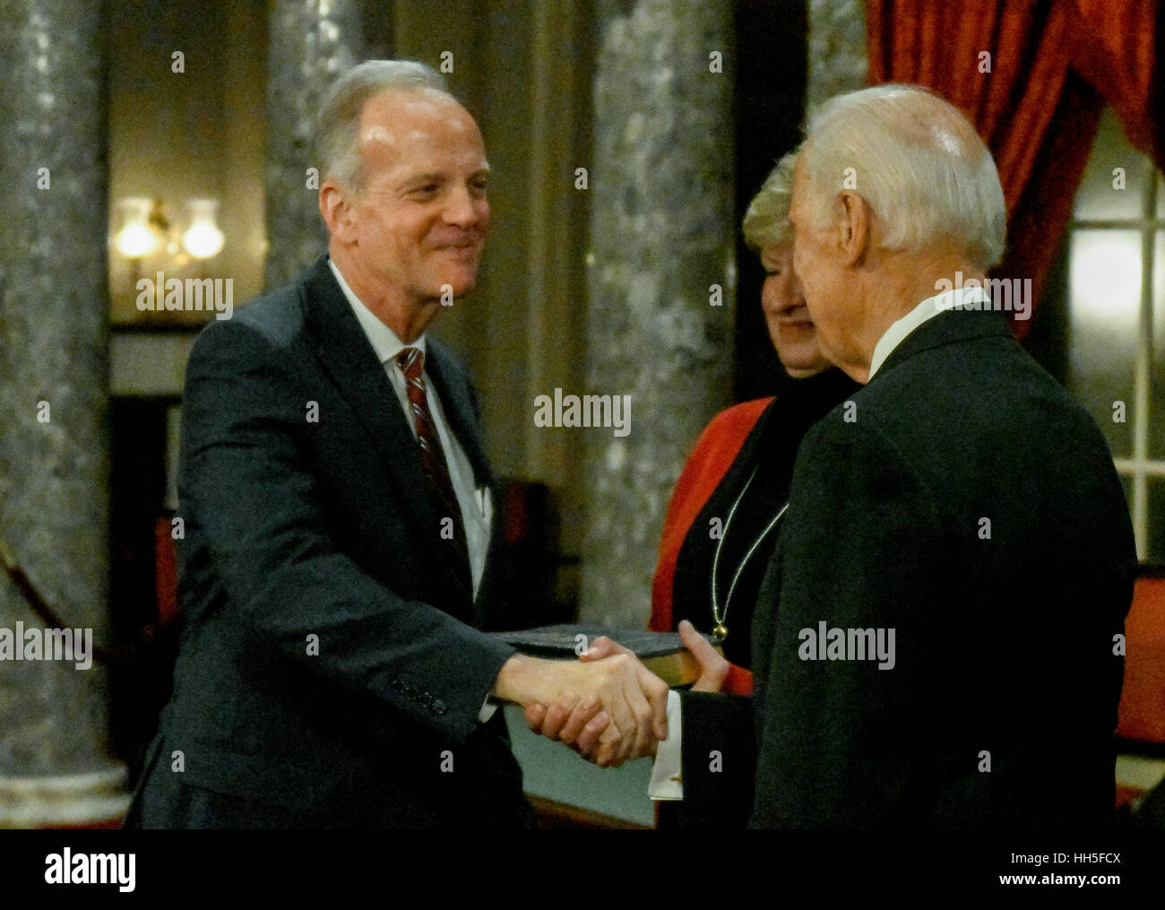 115th congress sworn in hi-res stock photography and images - Alamy