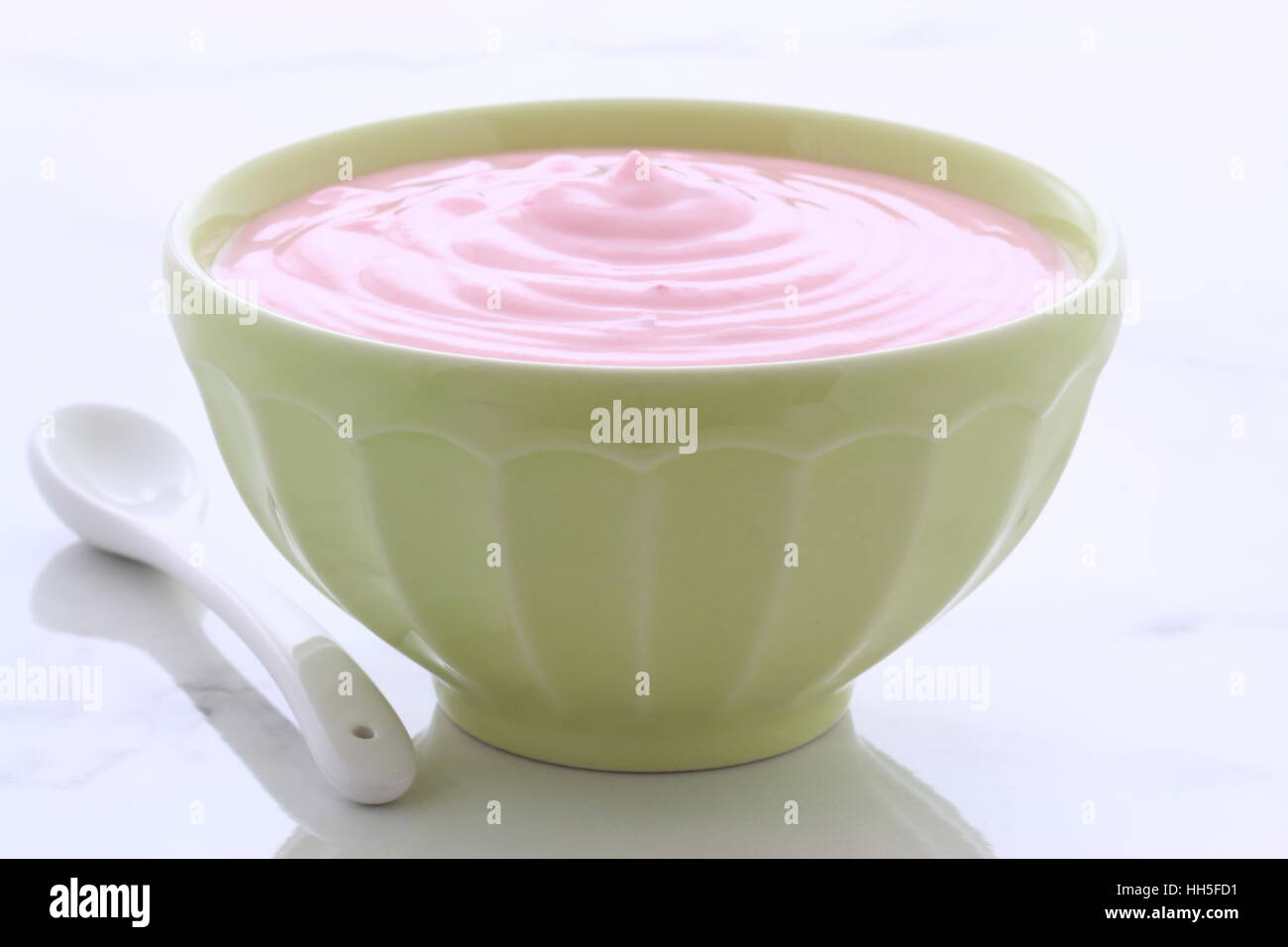 Delicious slow churned Greek strawberry yogurt, with lots of fruit and ...