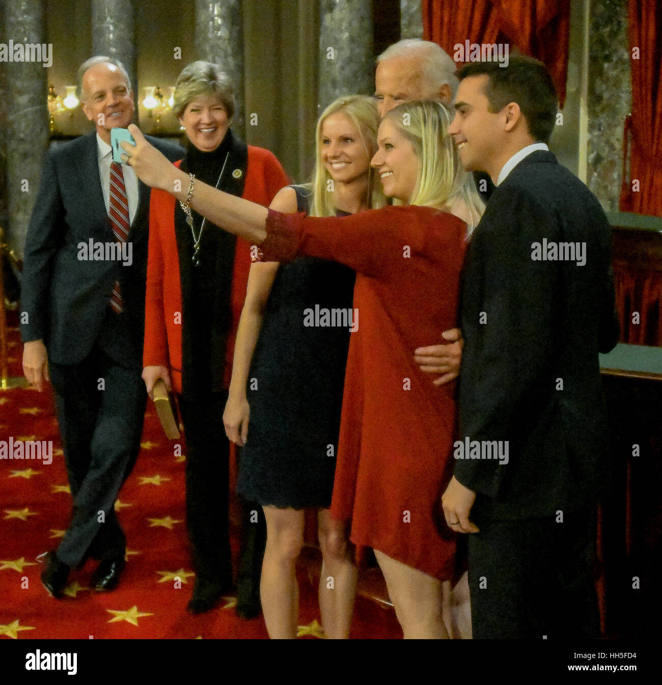 115th congress sworn in hi-res stock photography and images - Alamy