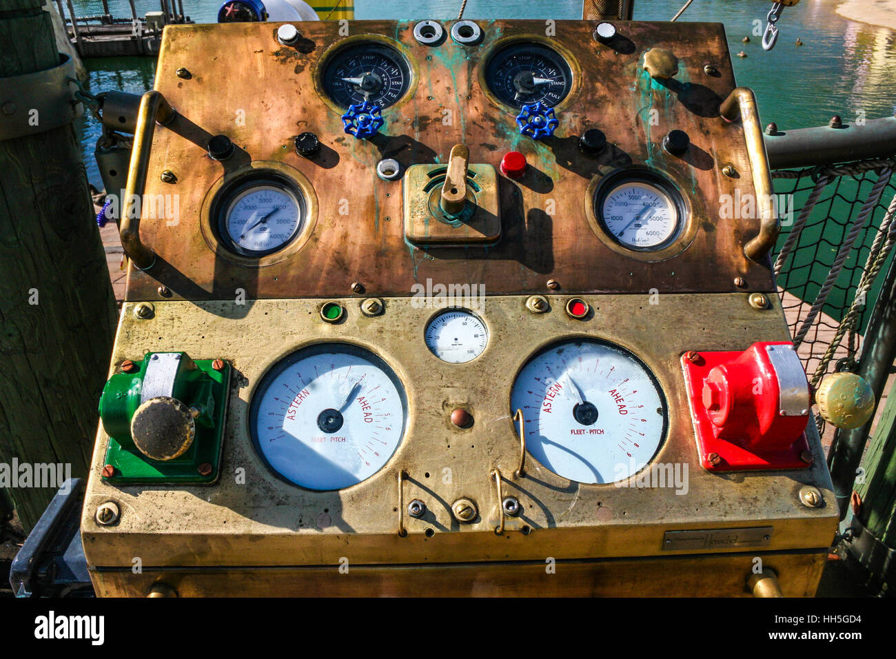A machine with many dials and knobs Stock Photo - Alamy