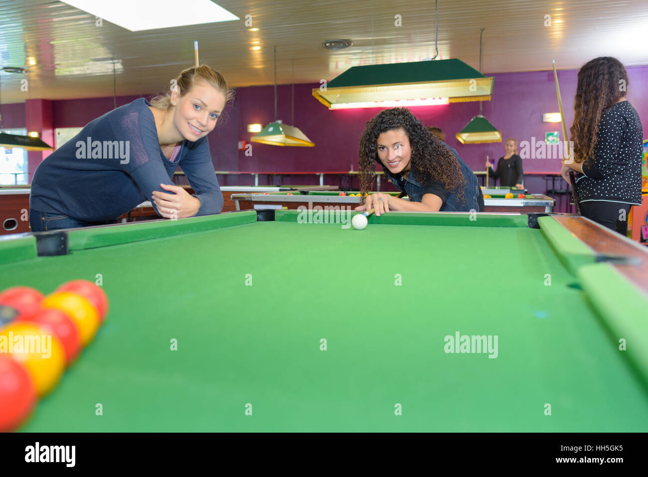 Pool parlor hi-res stock photography and images - Alamy