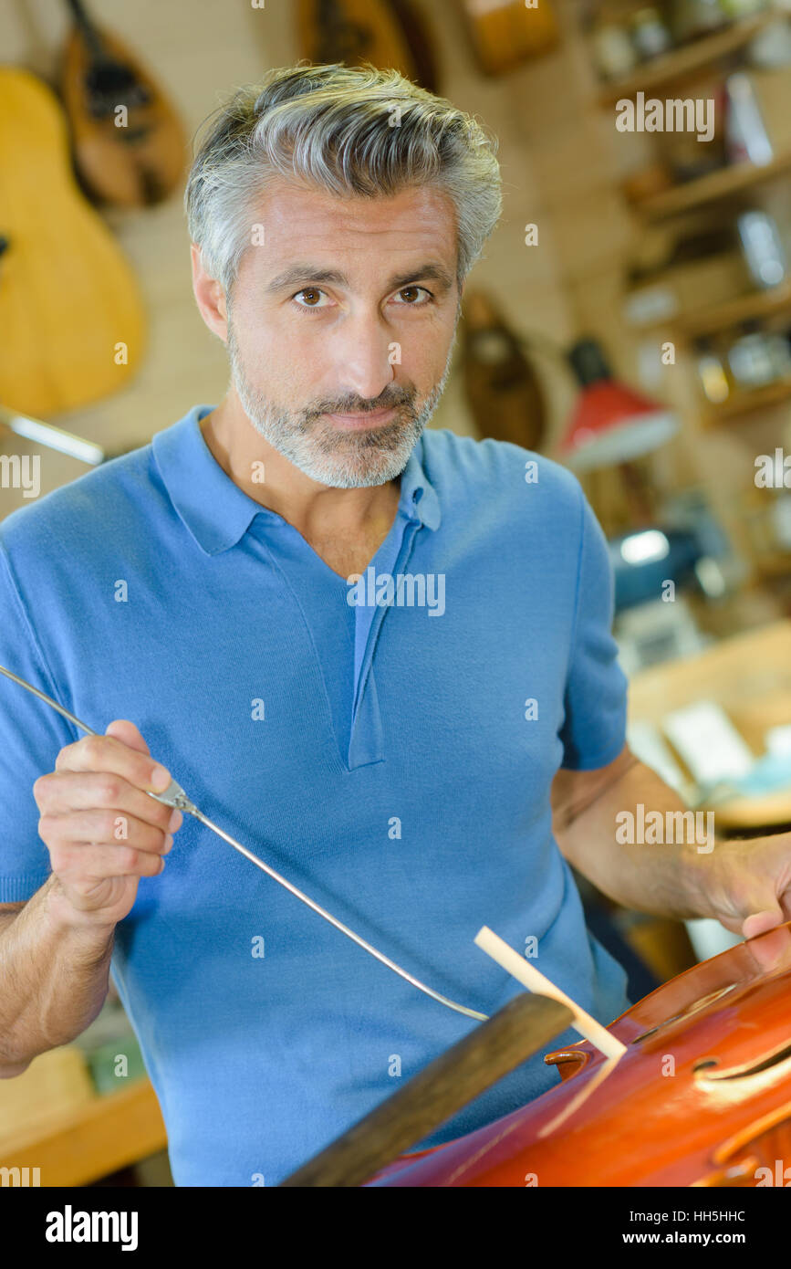 Violin work maker wood hi-res stock photography and images - Alamy