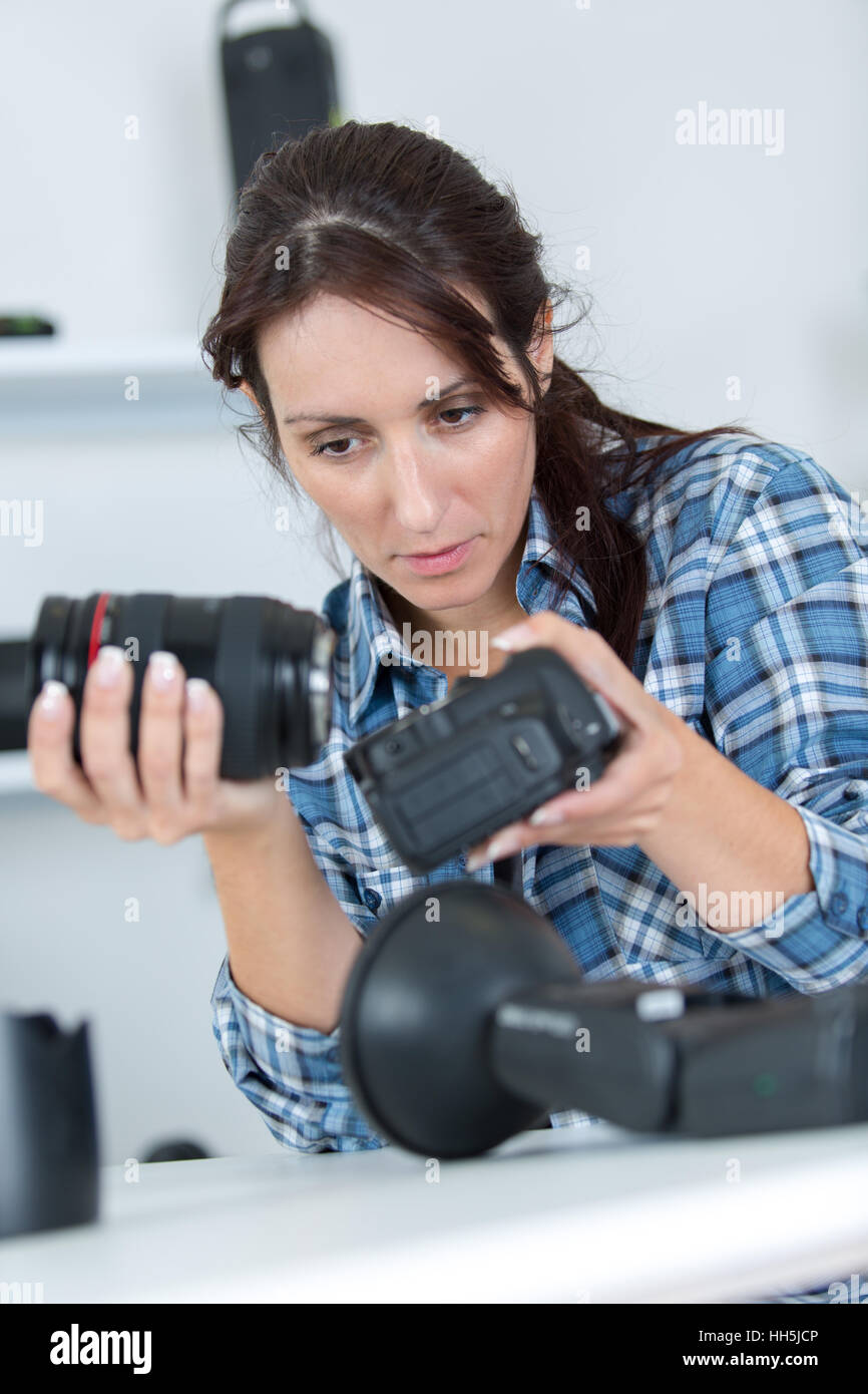 Lenses zoom in aperture hi-res stock photography and images - Alamy