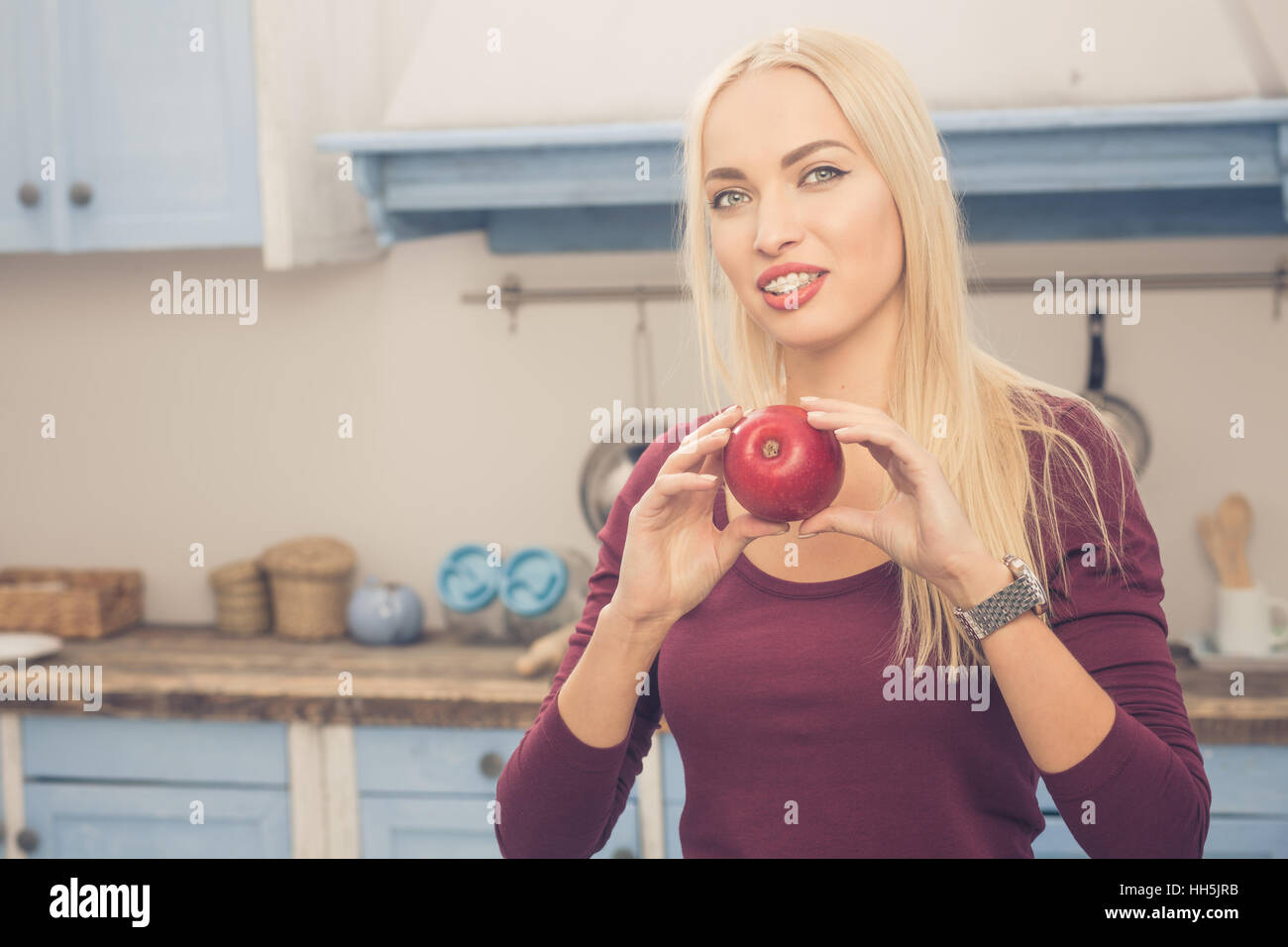 Lady home hi-res stock photography and images - Alamy