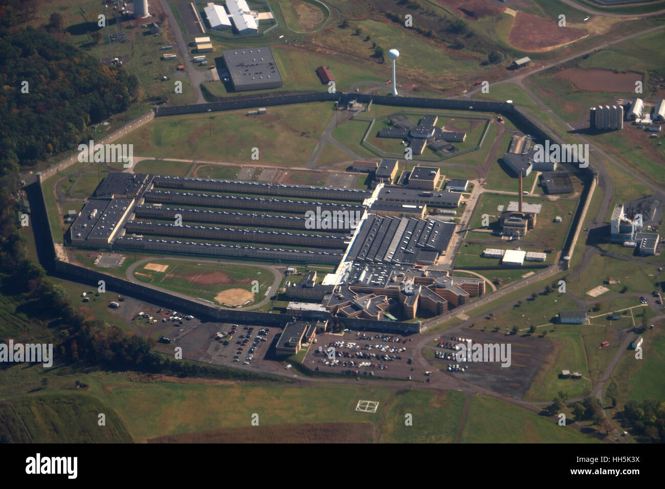 Prison jail aerial hi-res stock photography and images - Alamy