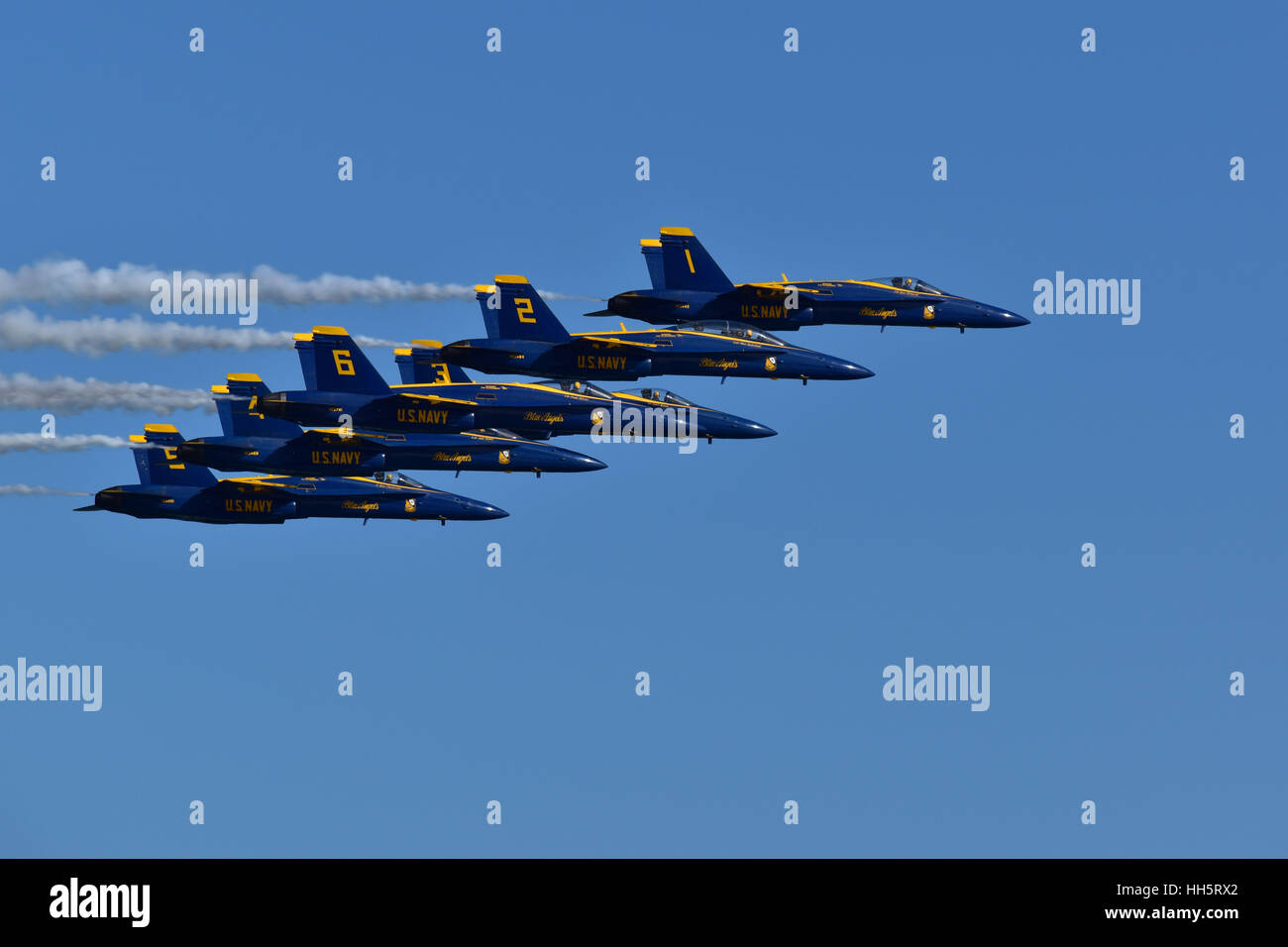 Blue angels hi-res stock photography and images - Alamy