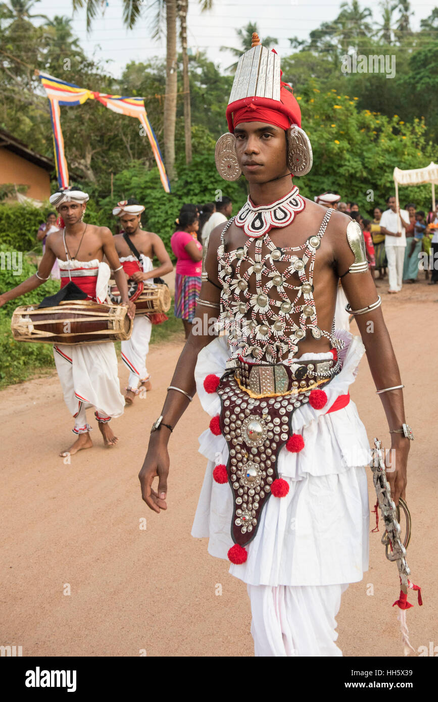 Traditional dancer at Il Full moon Poya festival, Weligama, Sri Lanka ...