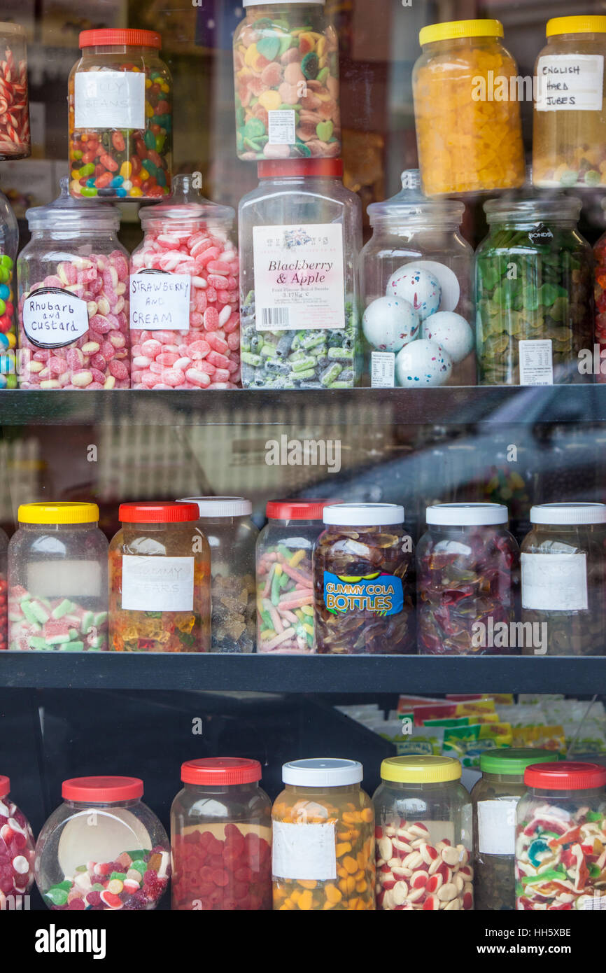 Old style sweet shop hi-res stock photography and images - Alamy