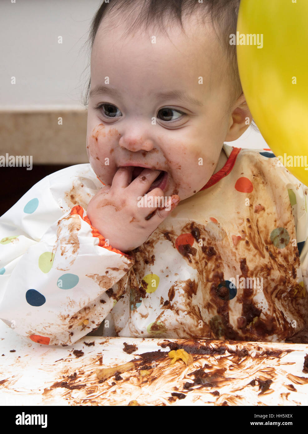 Happy birthday chocolate cake hi-res stock photography and images - Alamy