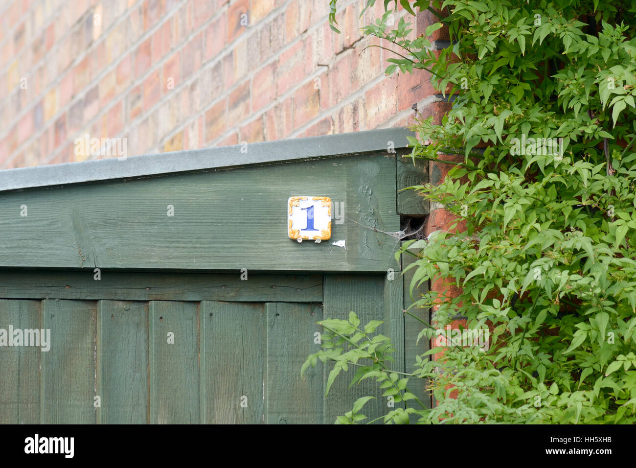 Number garage hi-res stock photography and images - Alamy