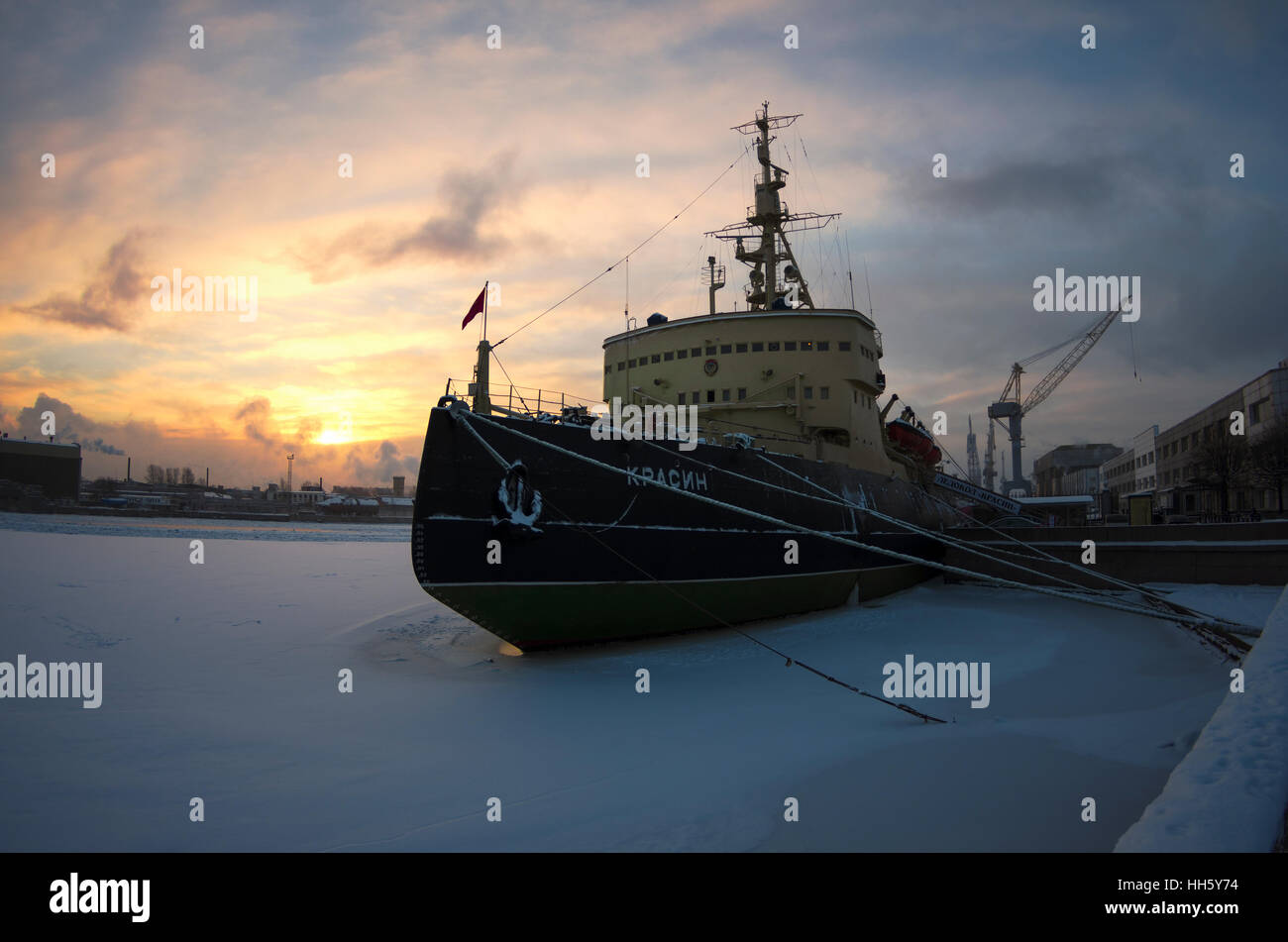 The icebreaker krasin hi-res stock photography and images - Alamy
