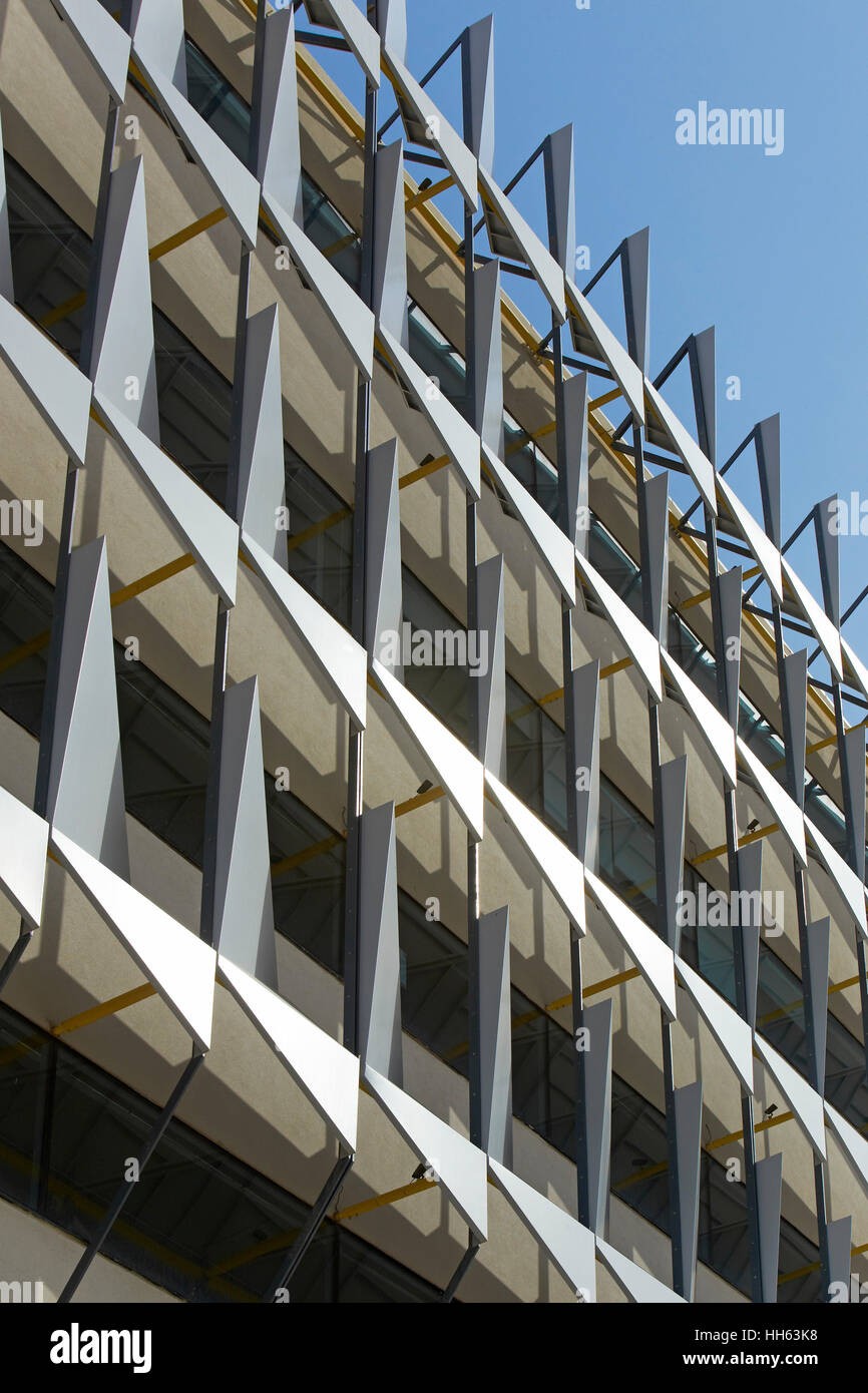 Sun shading hi-res stock photography and images - Alamy