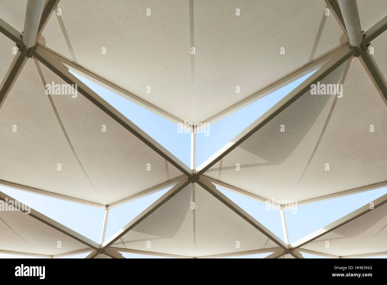 Sun shading system from below. Siemens Masdar, Abu Dhabi, United Arab ...