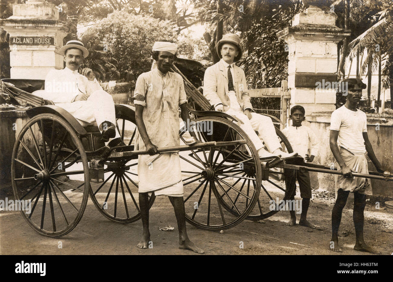 Colonial passengers in rickshaw, Ceylon (Sri Lanka Stock Photo - Alamy