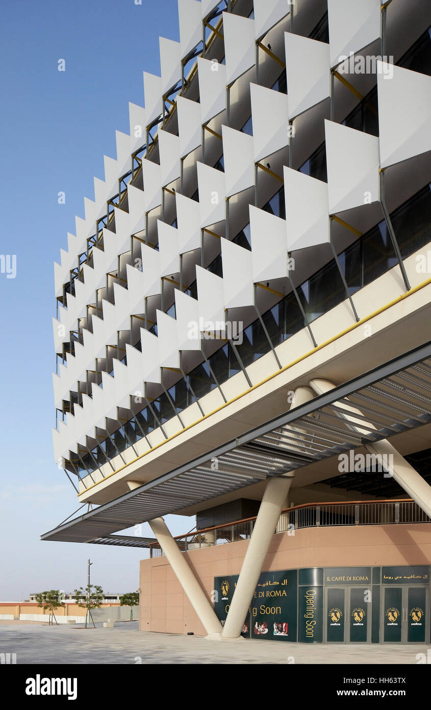 Sun shading system of exterior facade. Siemens Masdar, Abu Dhabi ...