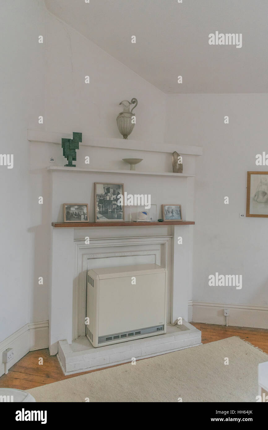 Barbara hepworth st ives home hi-res stock photography and images - Alamy