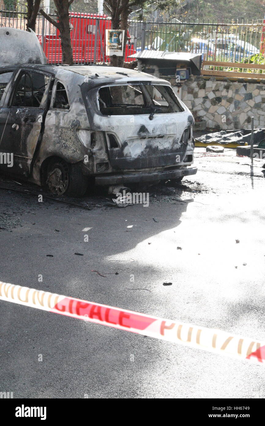 Napoli, Italy. 16th Jan, 2017. Gas tank explodes leaving one dead and ...