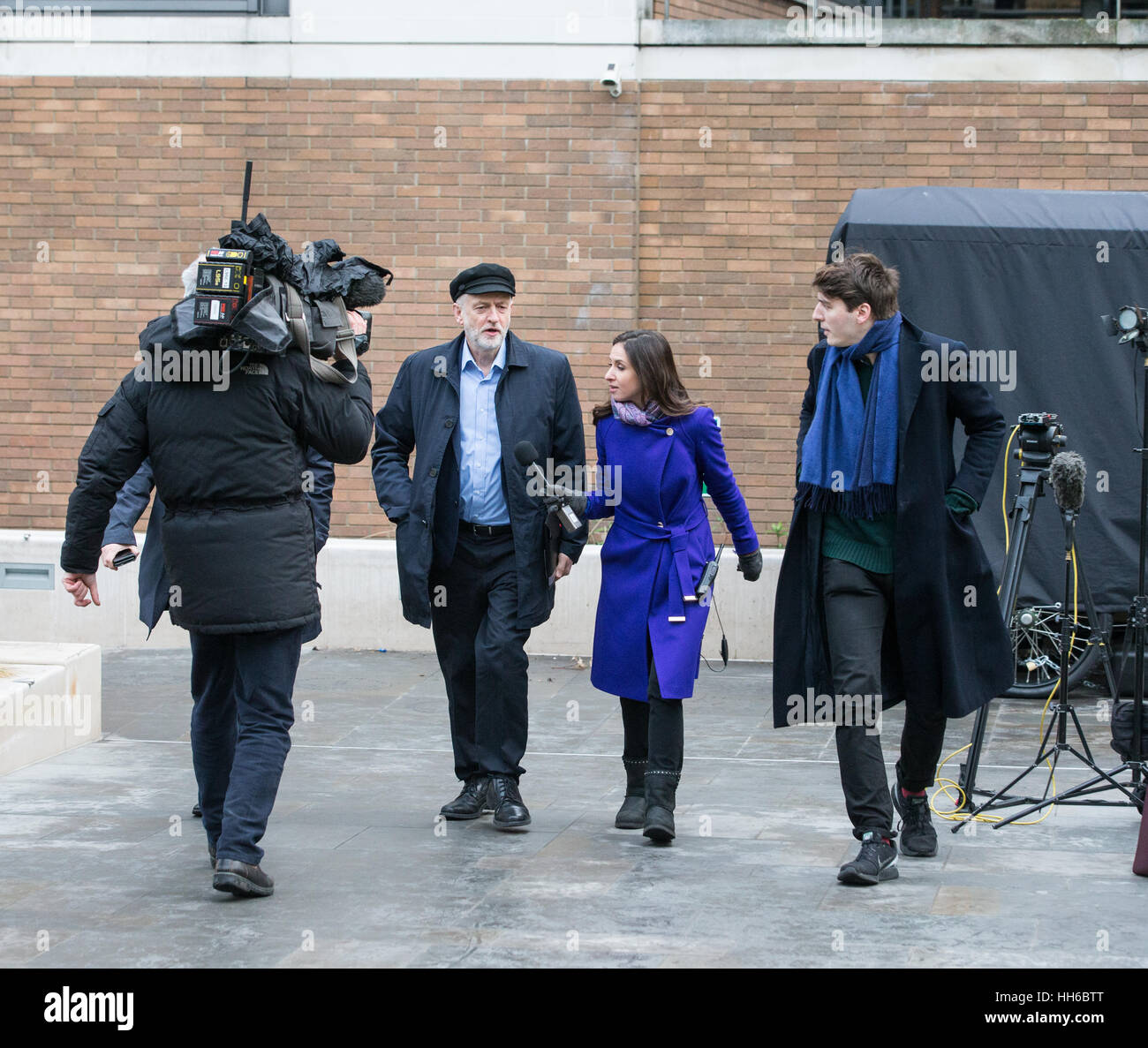 To address the fabian society hi-res stock photography and images - Alamy