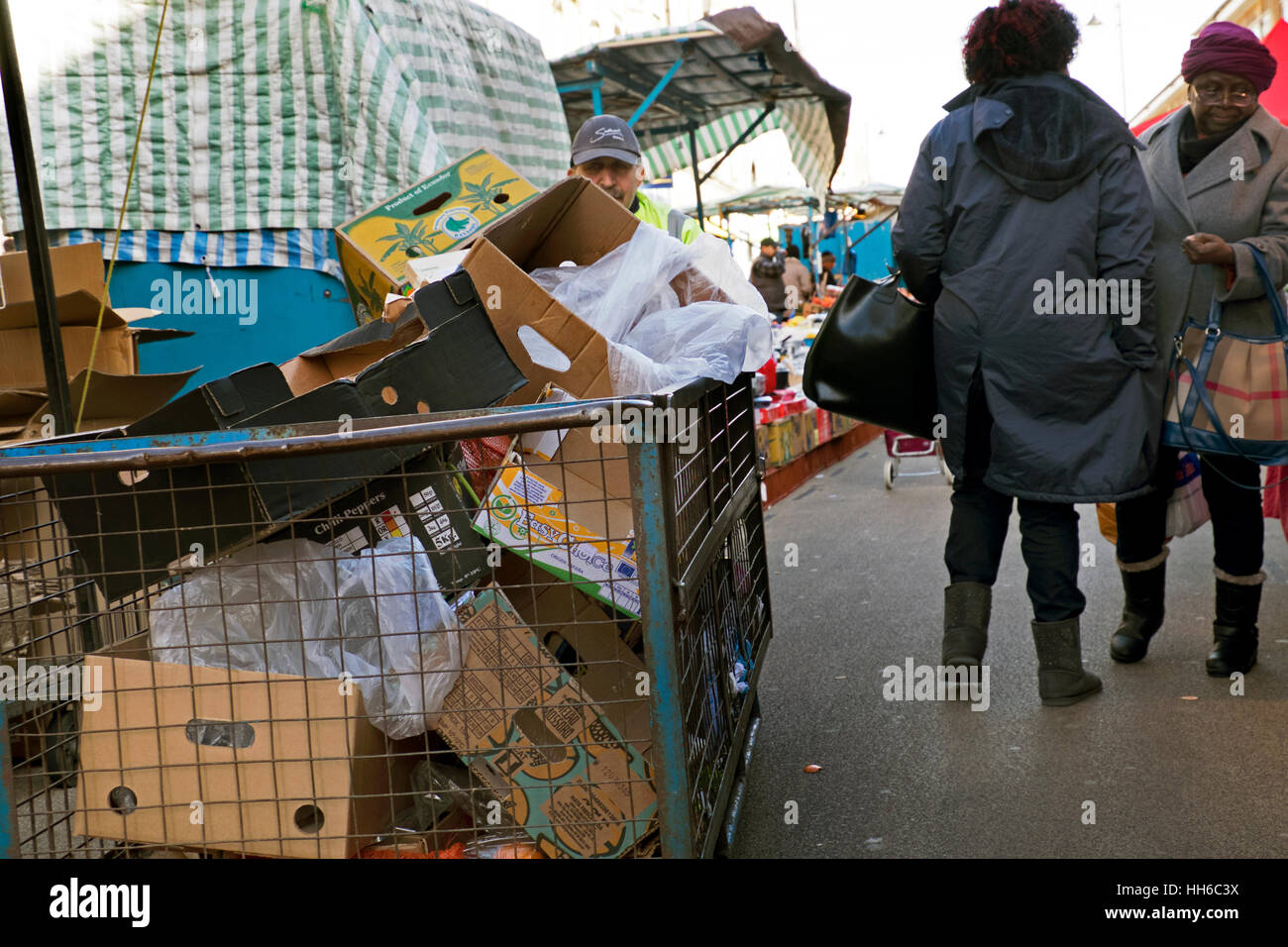 Garbage piled up at East Street market South London Stock Photo - Alamy