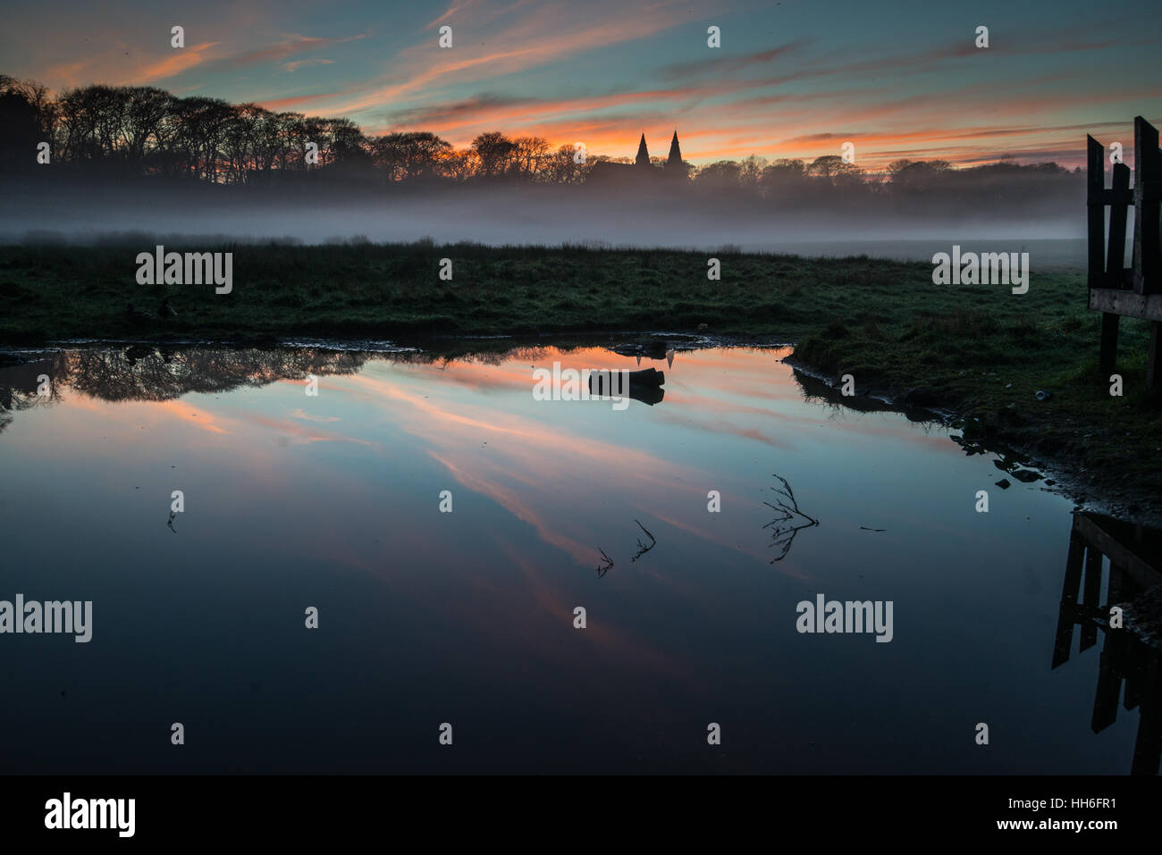 Sunset over Seaton Park, Aberdeen Stock Photo - Alamy