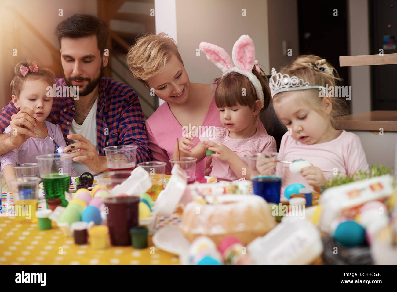 Cute easter time table hi-res stock photography and images - Alamy