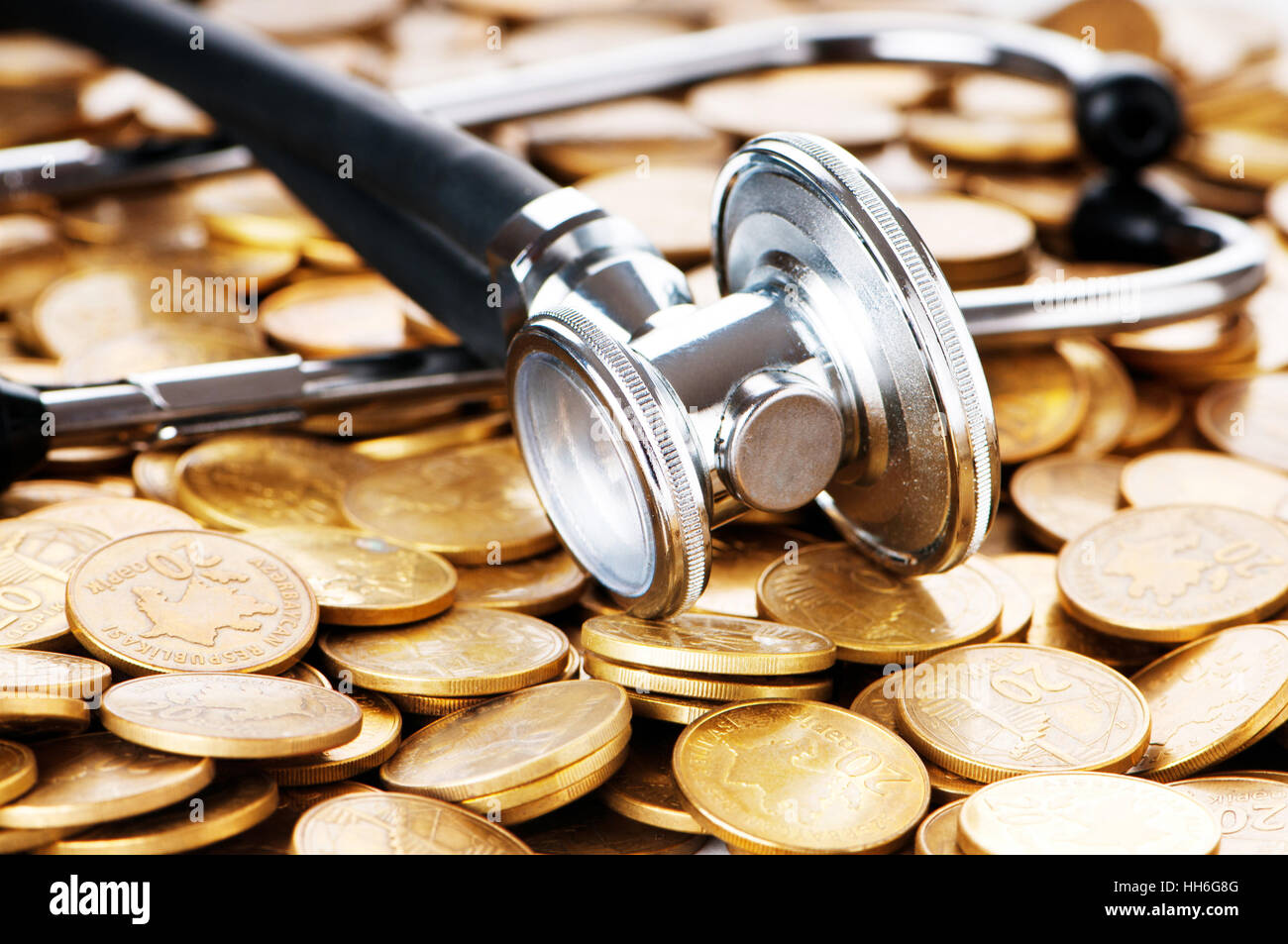 Stethoscope gold golden healthcare hi-res stock photography and images ...