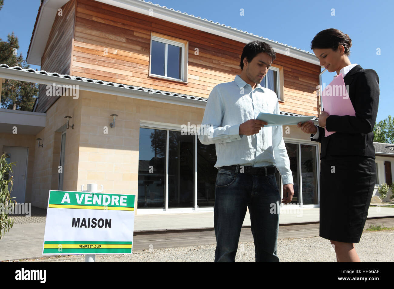 Realtor a vendre sign hi-res stock photography and images - Alamy