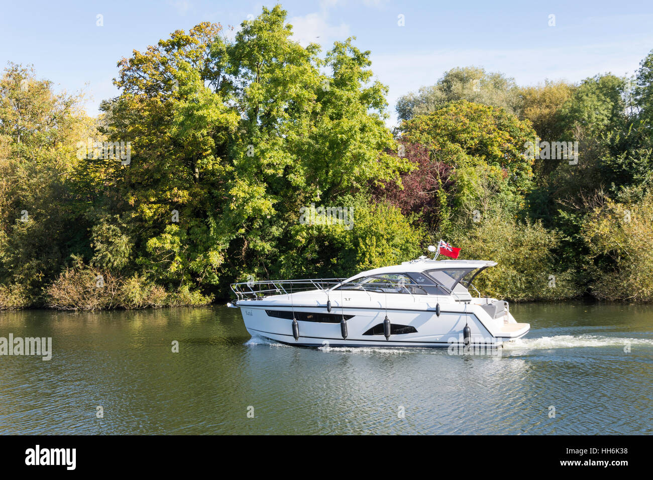 Sealine 330 Statesman cruise boat on River Thames, Runnymede, Surrey ...