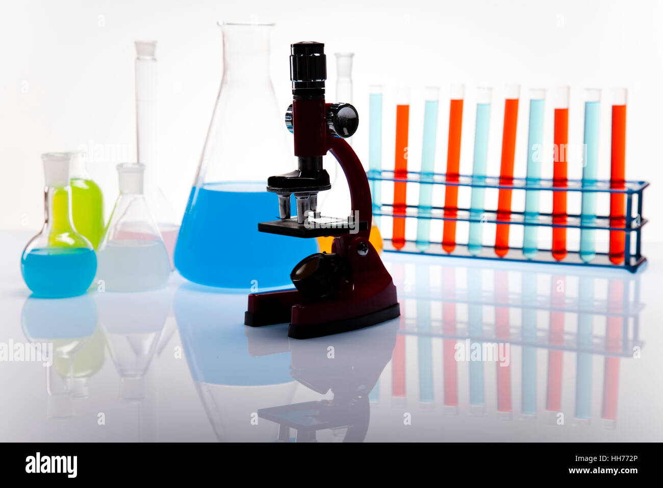 glass, chalice, tumbler, experiment, research, laboratory, equipment ...