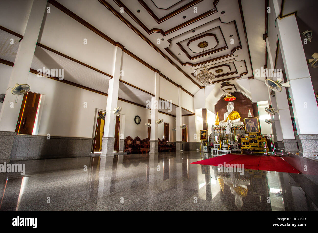 Interior of a Thai Temple Stock Photo - Alamy